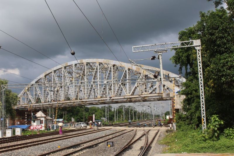 Bow String Girder of new ROB launched in Jagiroad | MorungExpress ...