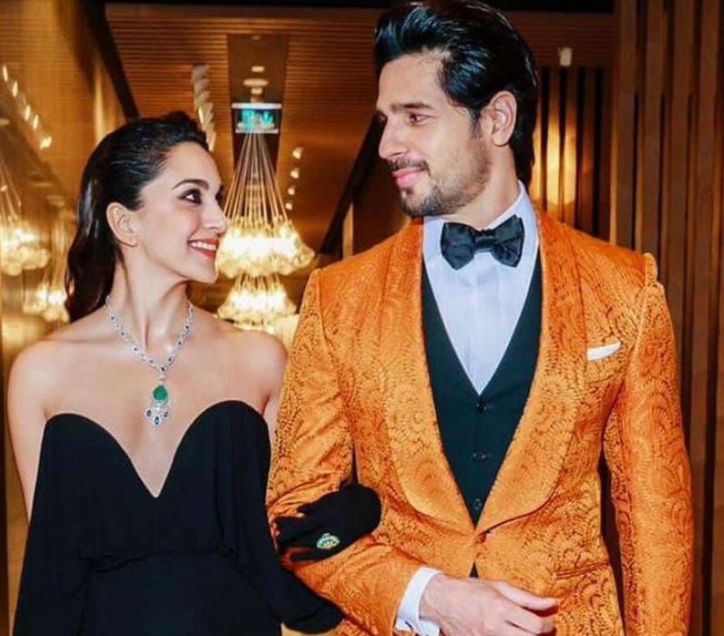 Sidharth turns cheerleader as wife Kiara marks 10 years in industry ...