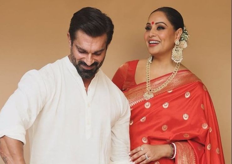 Bipasha Basu’s 2-year-old daughter sings "Jai Ganesh Deva" in her cute ...