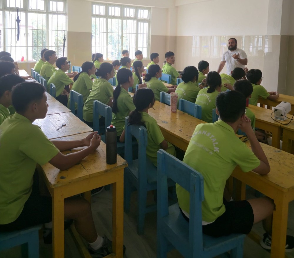 Instudia conducts AI workshop for Beanstalk School students in Dimapur ...